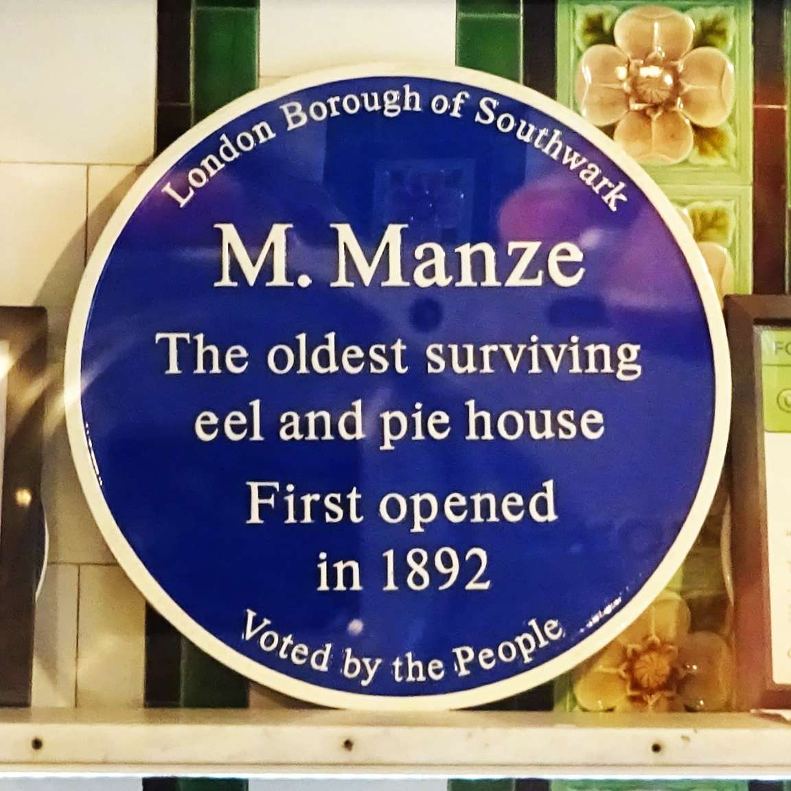 Manze's Pie and Mash Shop - SE1 | Plaques of London